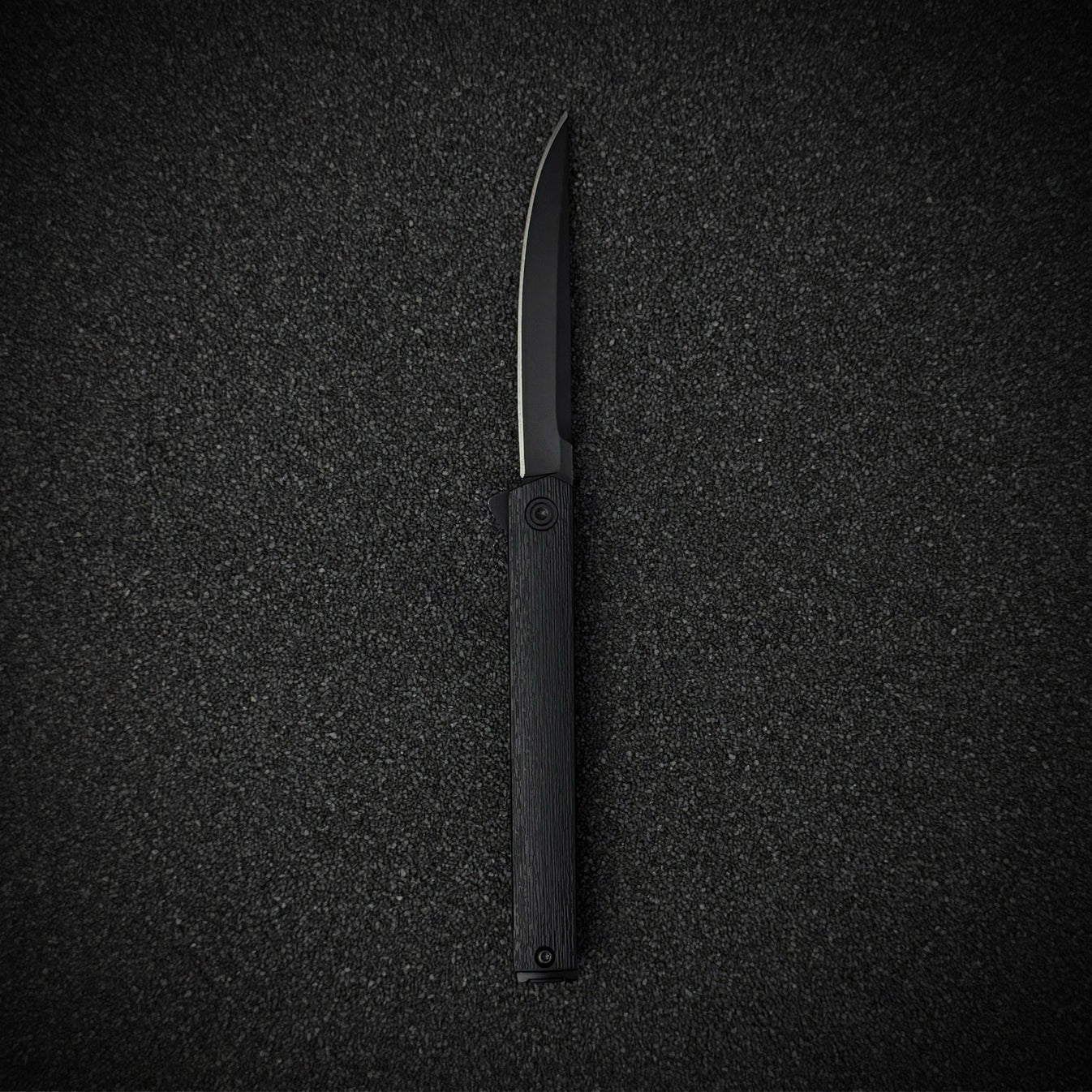 Nightmare Elegance Knife | Sleek Meets Practical Precision
